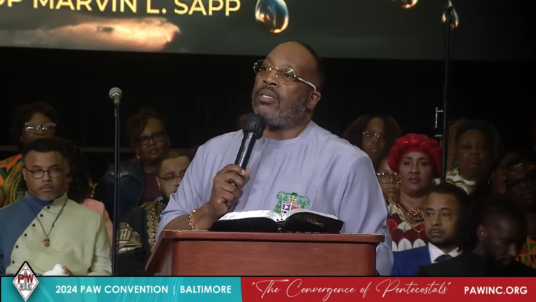 Marvin Sapp criticized after ordering ushers to 'close the doors' as he ...